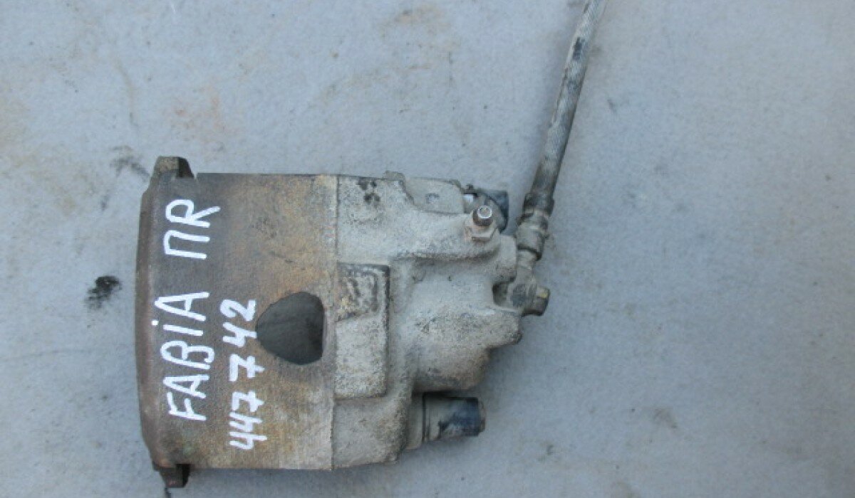 Суппорт передний Fabia I Skoda