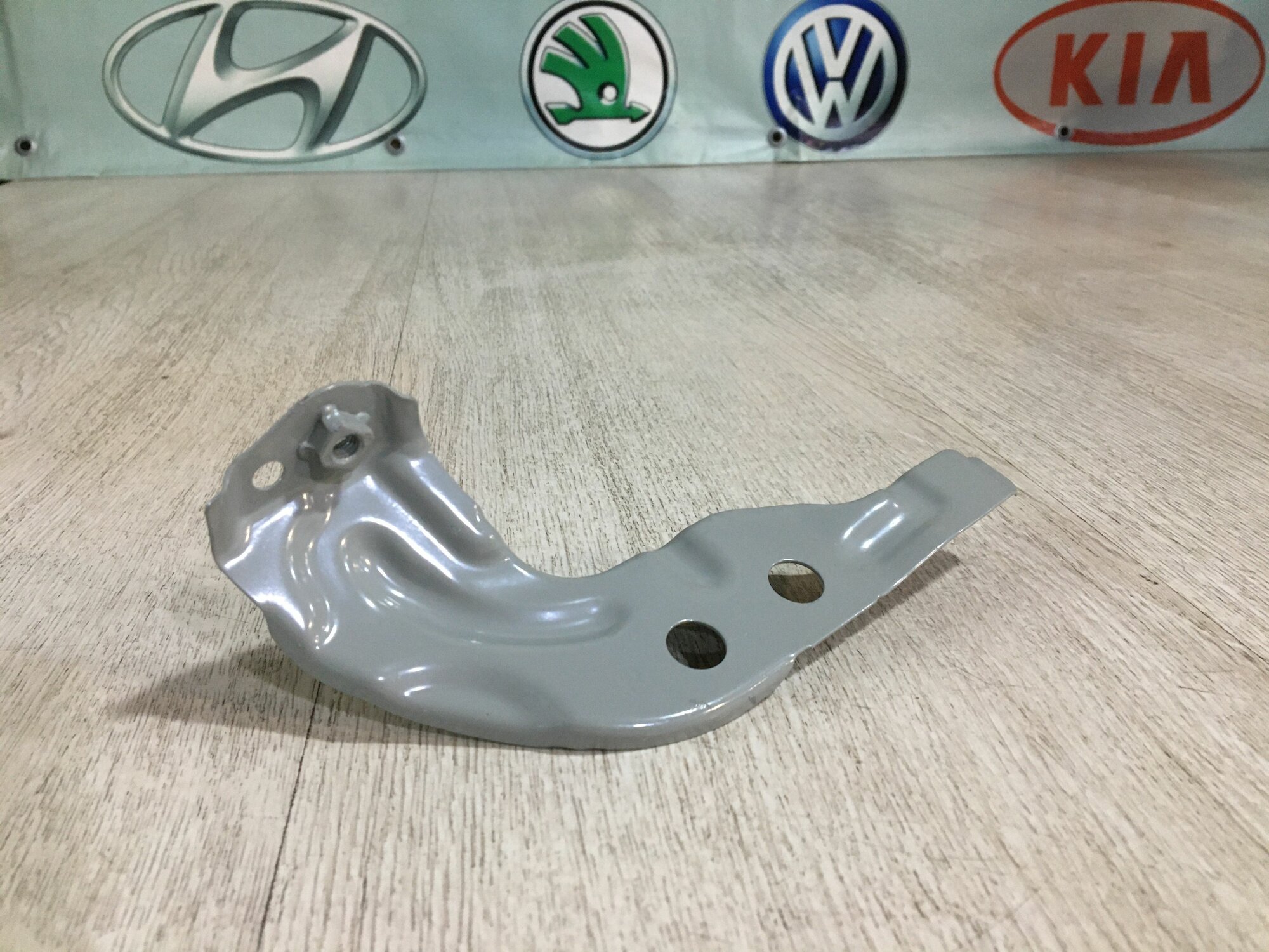 Кронштейн крепления крыла переднего правого Киа Рио Kia Rio 3 2010-2017