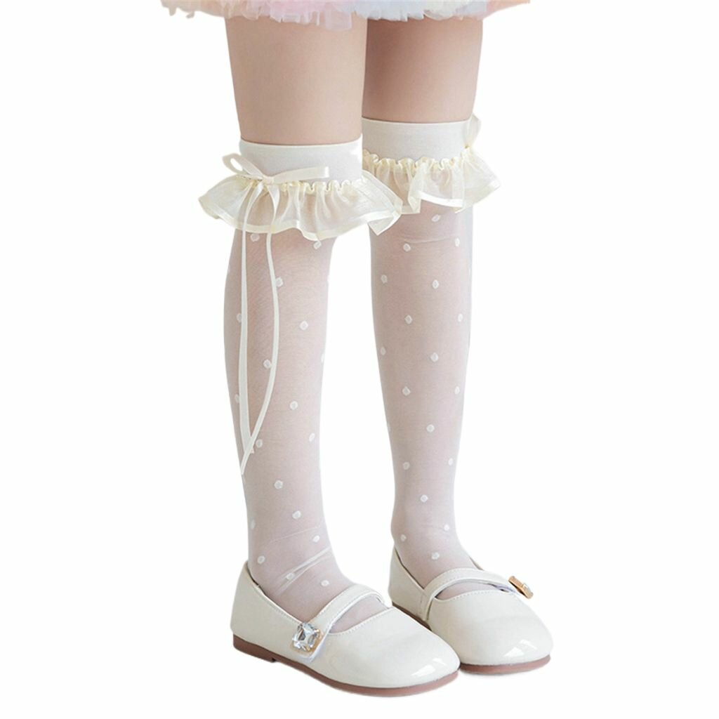 Детские кружевные чулки бежевого цвета в горошек