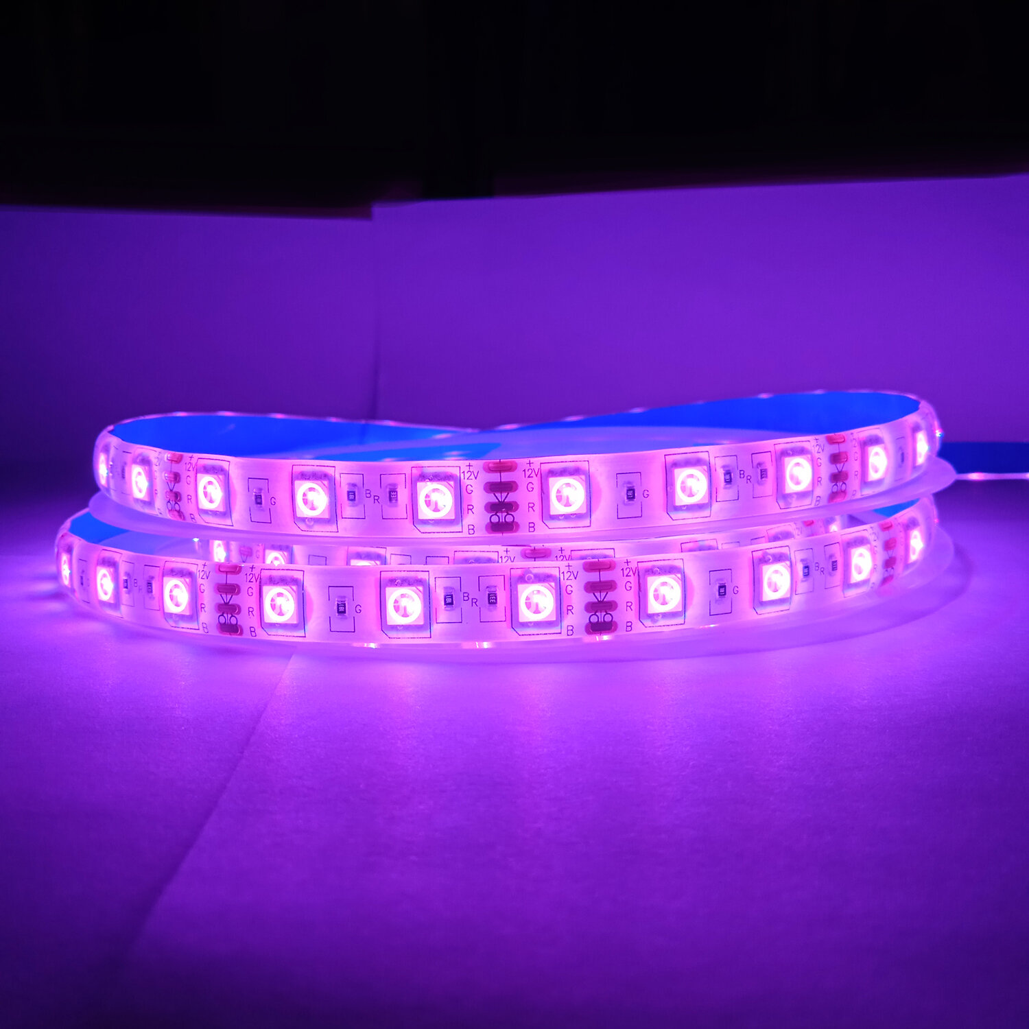 Светодиодная лента 5050 12v 14.4 вт 60 led ip65 RGB 5м