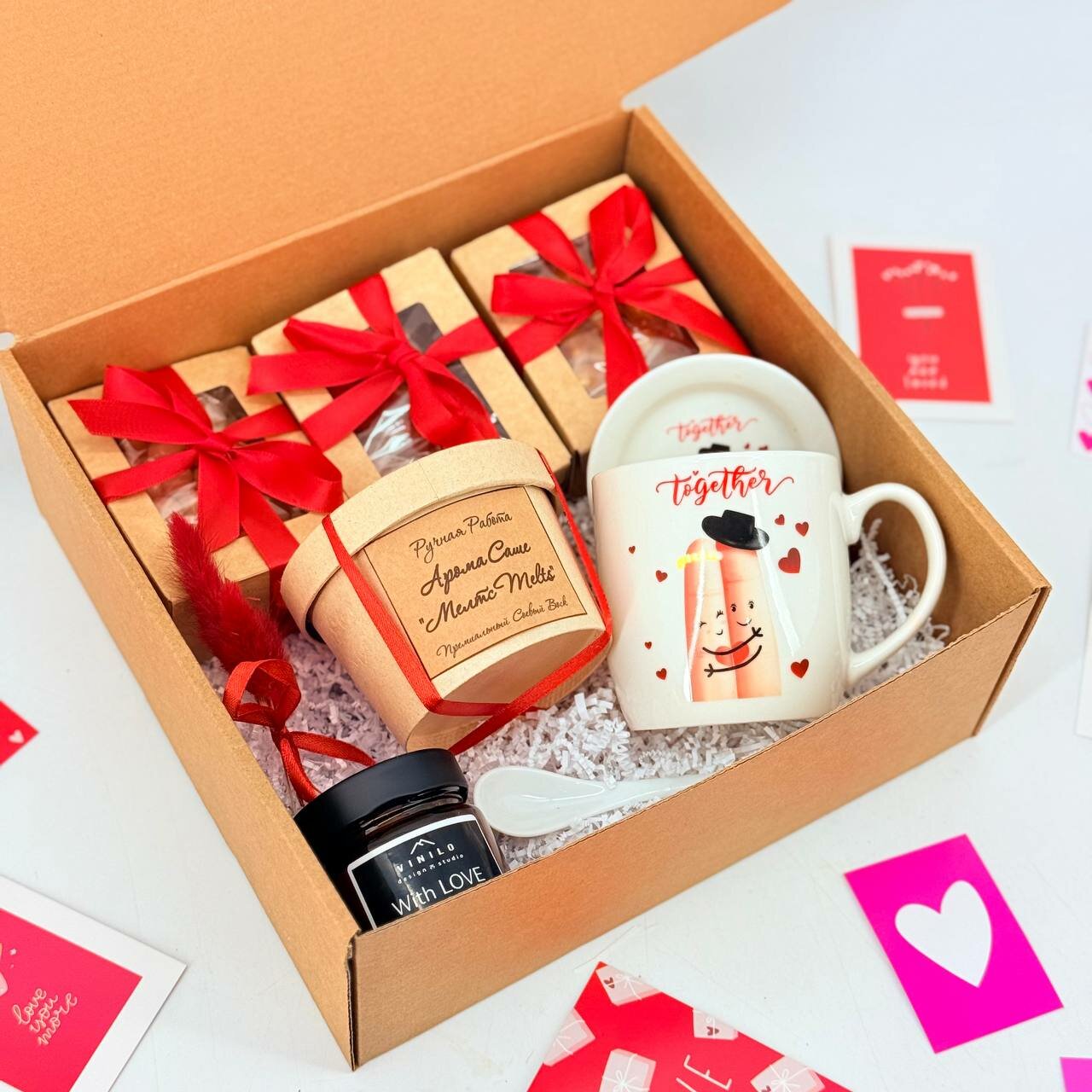 Подарок для девушки. Подарочный набор орехов с кружкой, арома саше мелтс и свечой ручной работы