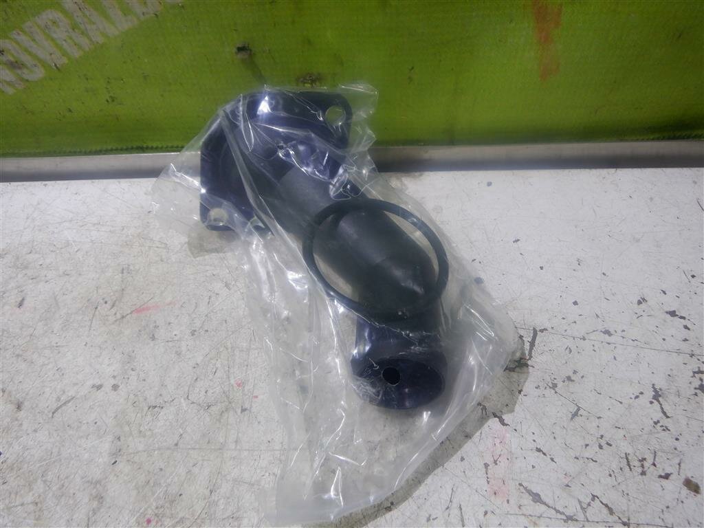 Фланец VW Caddy 3 2004-2015