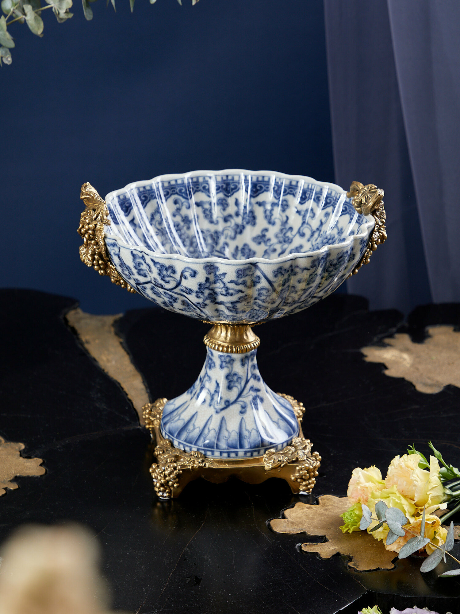 31G2615/B709C/HQEN0252 Чаша декоративная 28х26х27см, Фарфор, бронза, Glasar