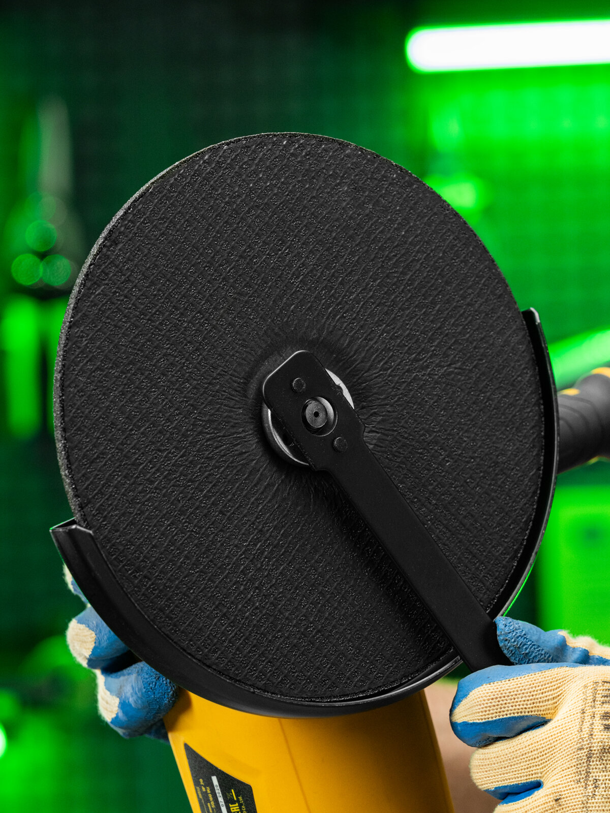 Круг шлифовальный по металлу Сибртех, 230 х 6,0 х 22,2 мм, 9%WA+75%A+16%B, 744017