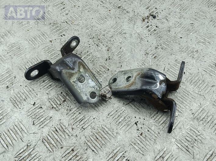 Петля двери передней левой Kia Sportage (2004-2010)