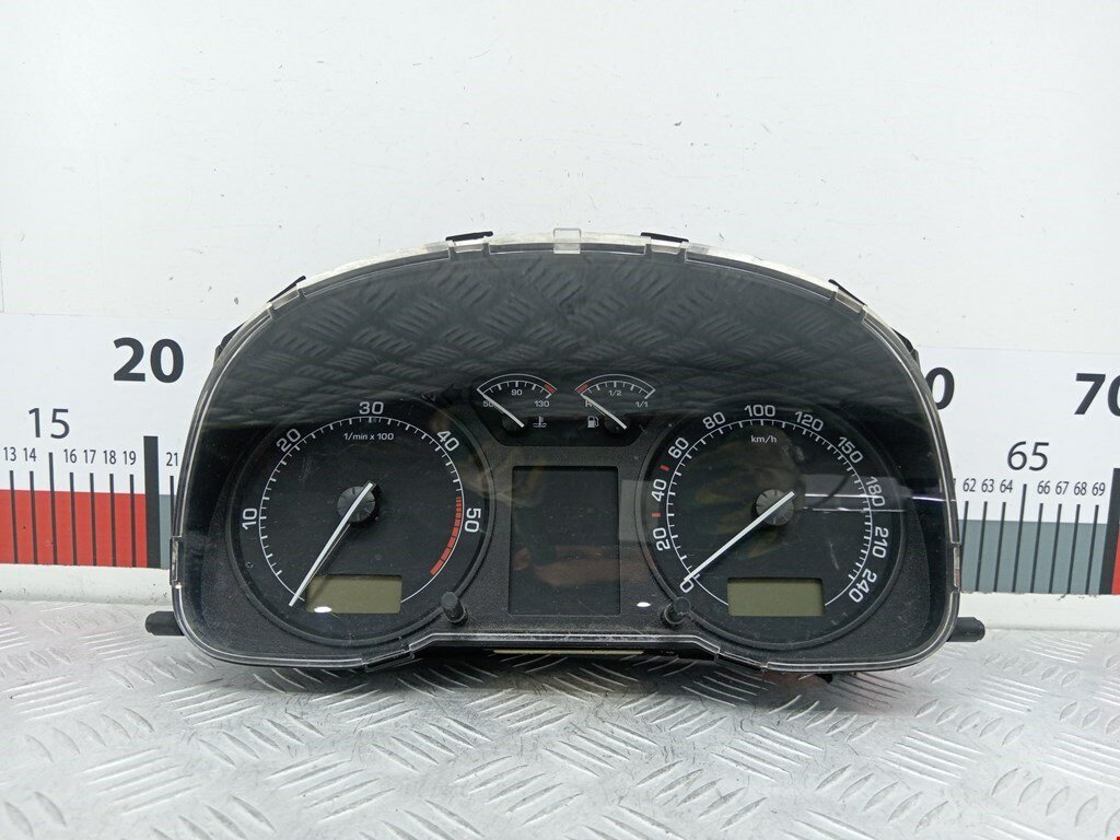 Панель приборная (щиток приборов) Skoda Octavia 1U 1U0920801J арт. 1938716