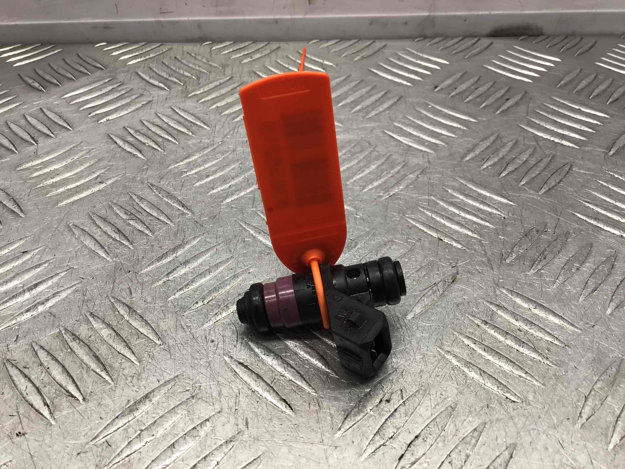 Б/У Форсунка Renault Megane 2 поколение [рестайлинг] (2006-2009) 2007 г.