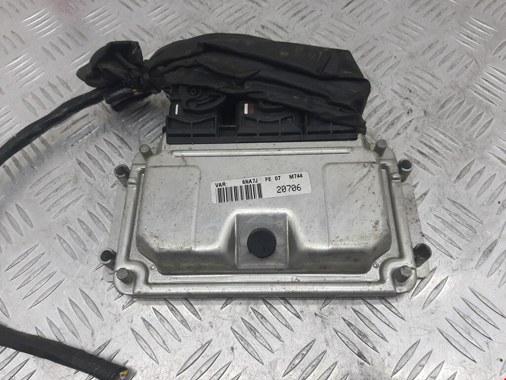 Блок управления двигателем Citroen Xsara Picasso 9637839580 арт. 1746680