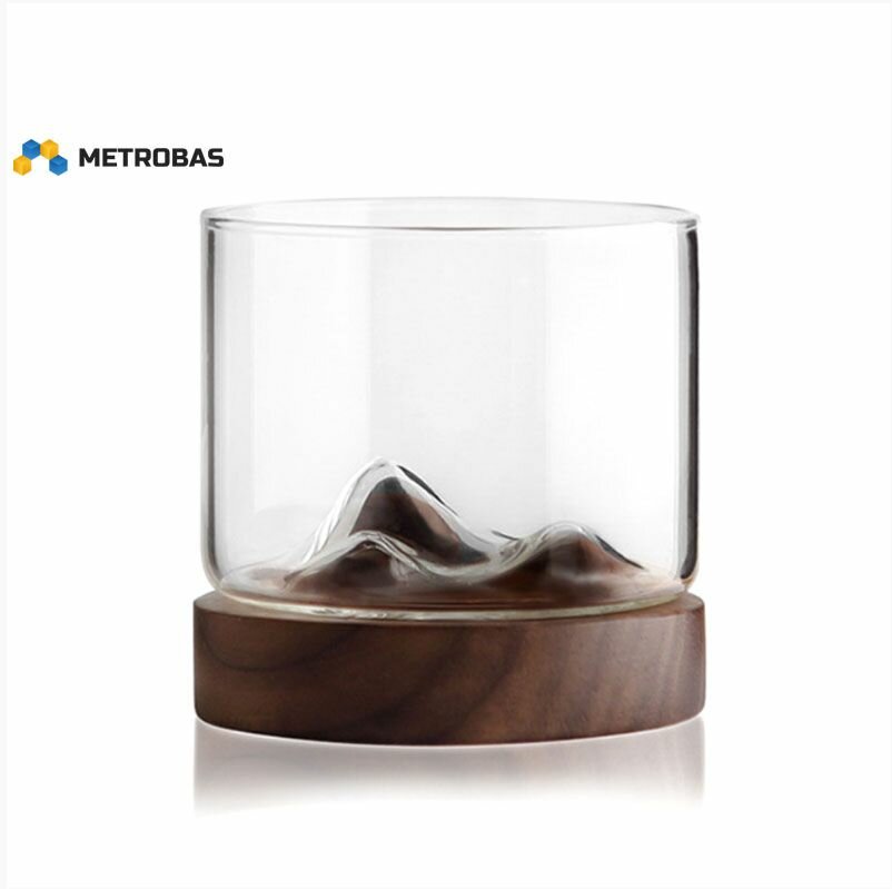 Стакан для виски и чая на деревянной подставке "Холмы" 120 мл.