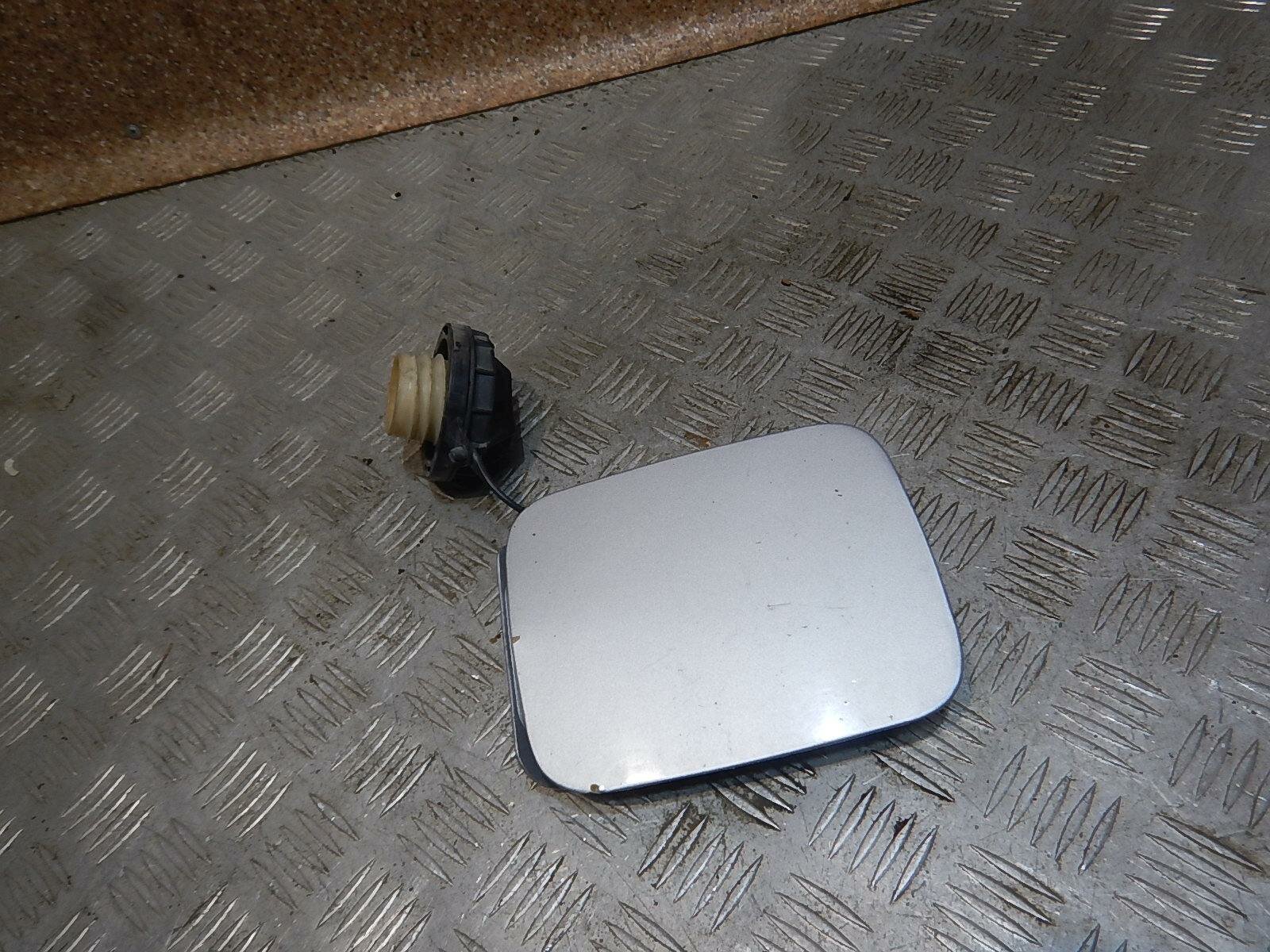 Б/У Лючок бензобака, Hyundai (Хендэ)-ACCENT (00-12) HYUNDAI ACCENT (00-12) Мелкие царапины. 417192 Hyundai-KIA арт. 6950...