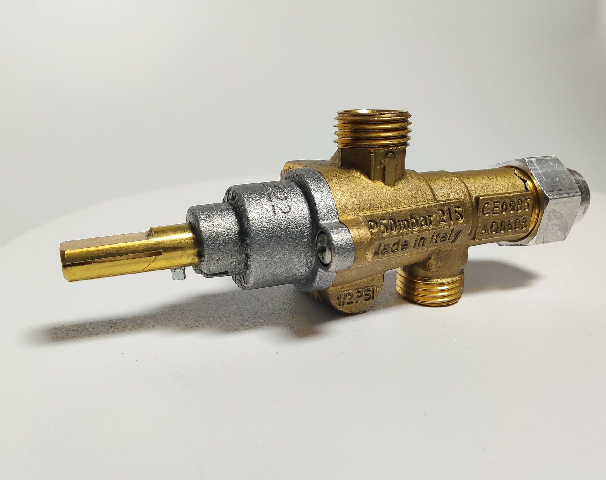 Кран газовый 21SVM9x1 абат, код 120000002818