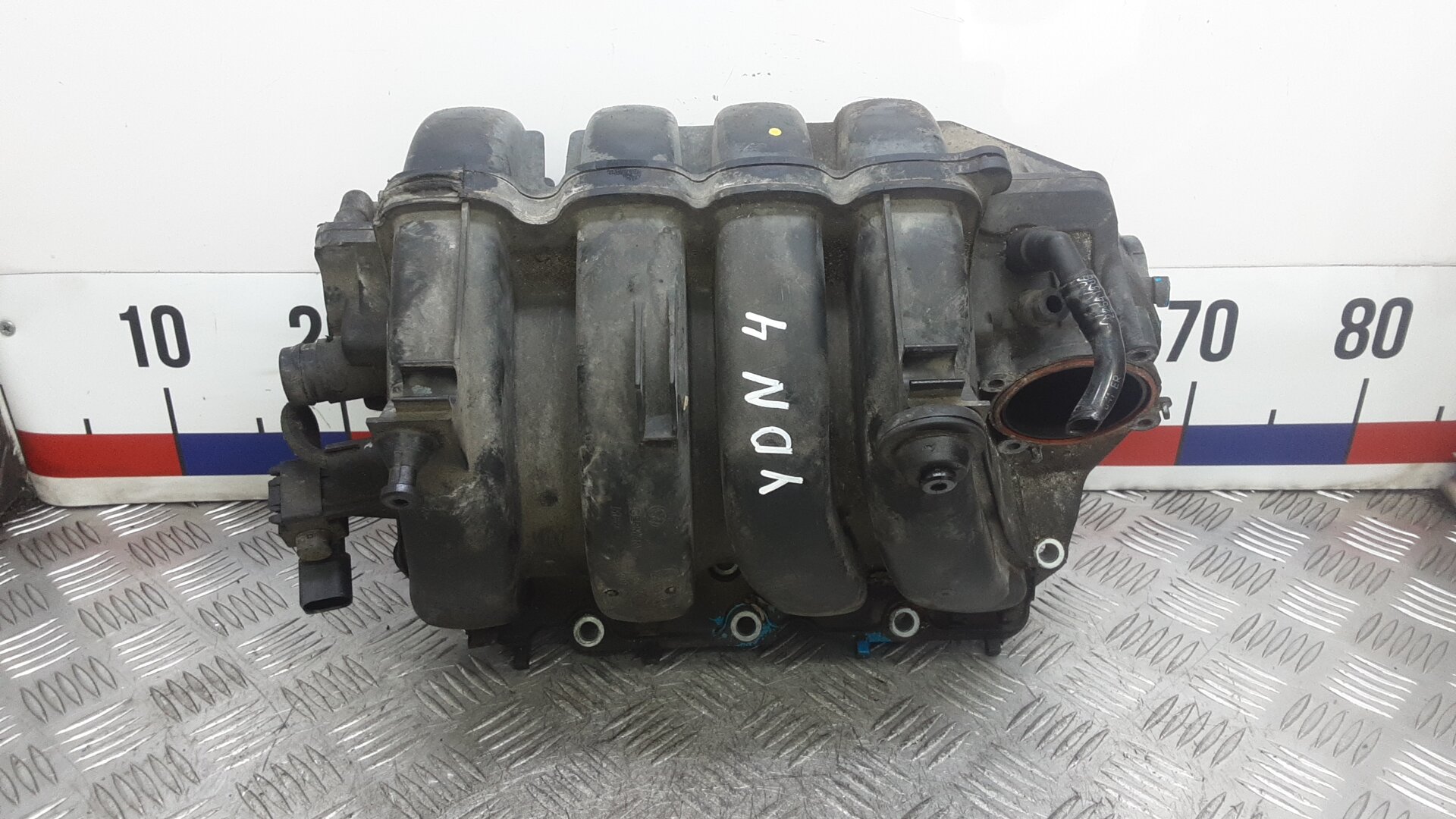 Впускной коллектор бензиновый SKODA OCTAVIA A5, Номер 03C129711F