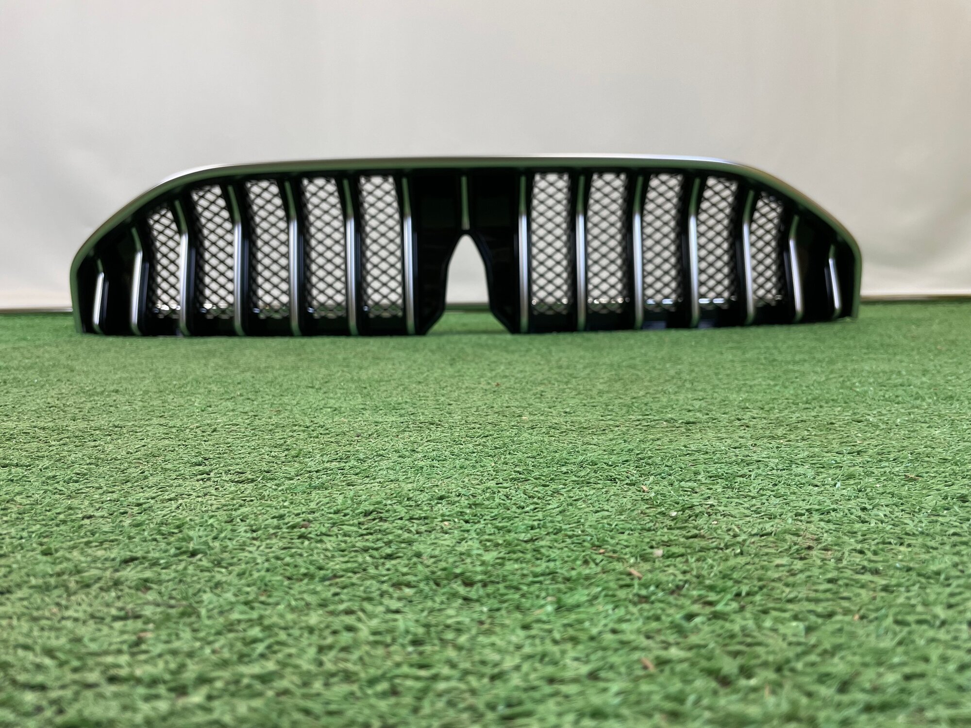 Voyah Решетка радиатора Voyah Free 280328002BKJB