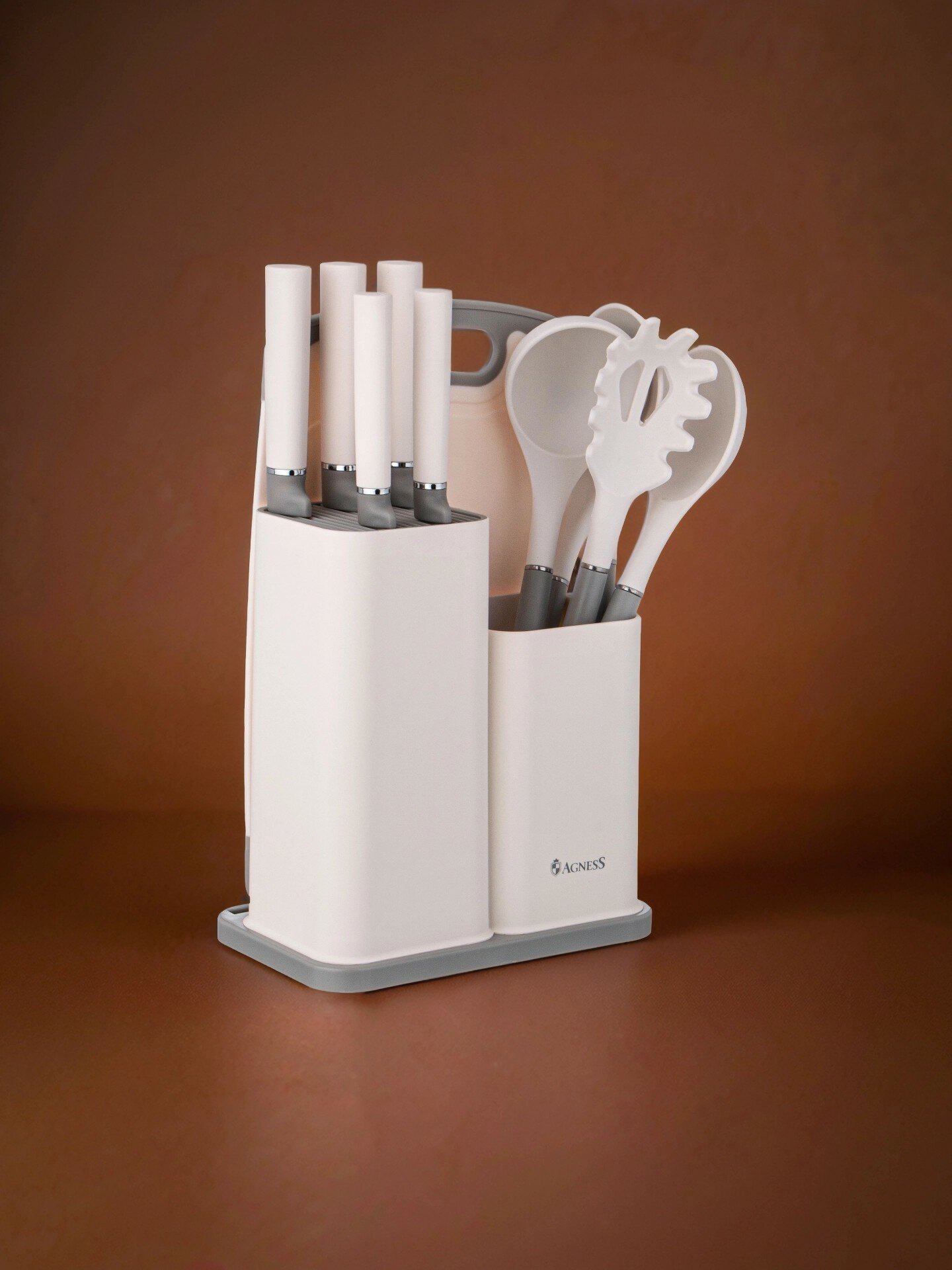 Набор ножей для кухни AGNESS, бежевый, из 12 предметов: 5 ножей, кухонная навеска, подставка, разделочная доска