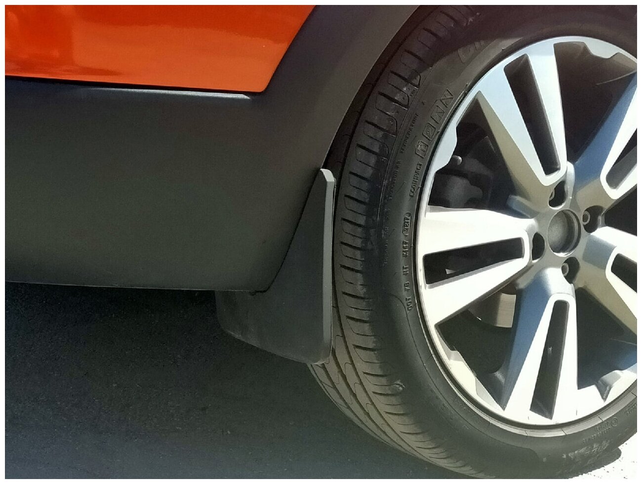 Брызговики задние увеличенные резиновые Lada Vesta CROSS, дастер-гард