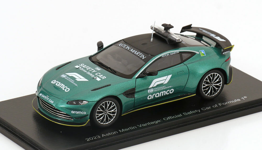 Модель коллекционная SPARK Aston martin vantage F1 safety car 2023