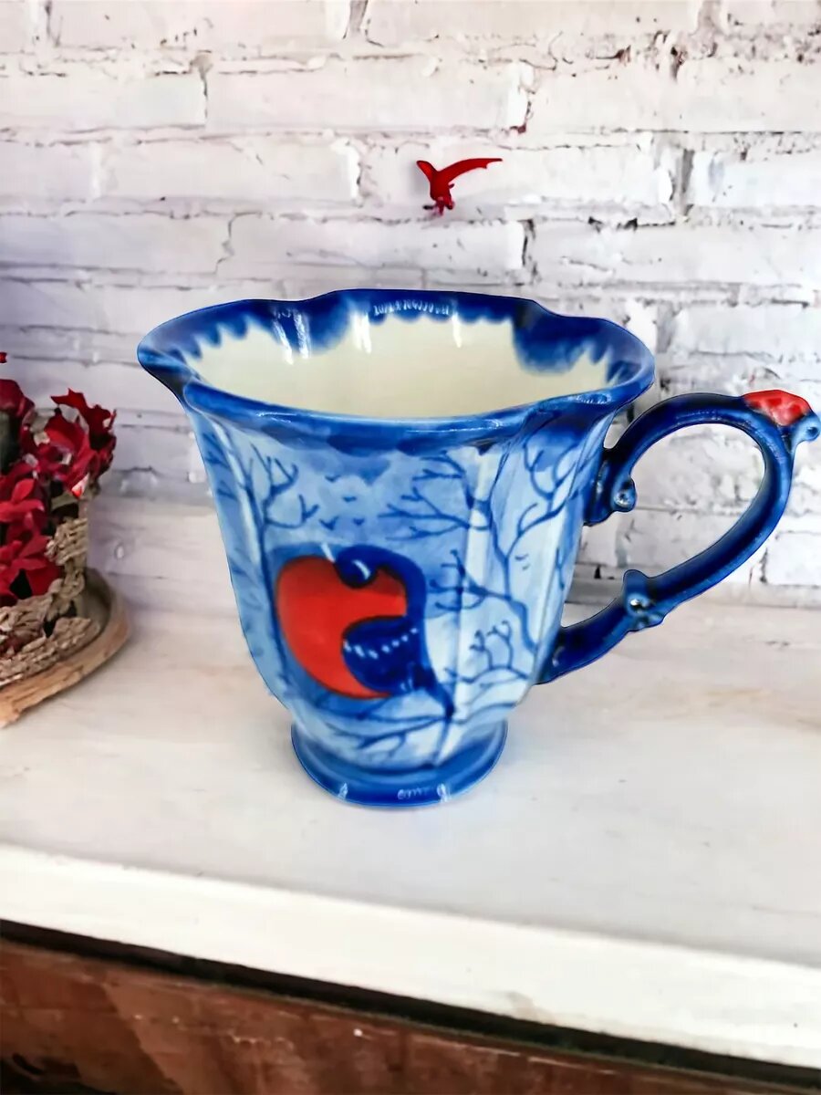 Фарфоровая кружка "Снегири"