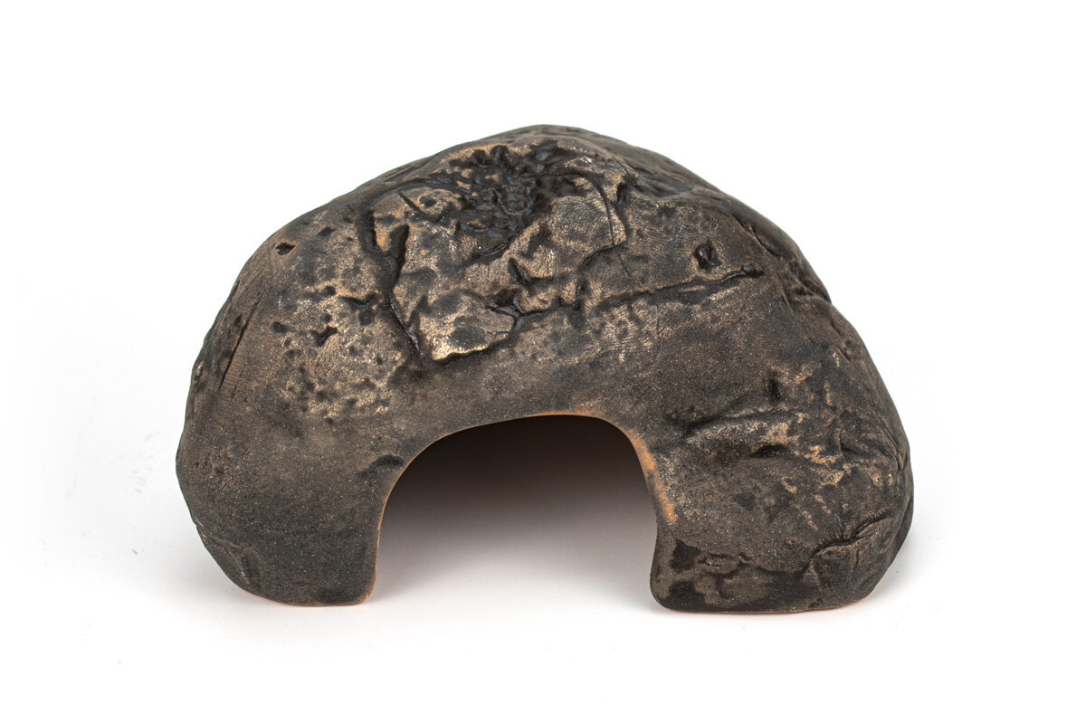 Укрытие Novamark Terra Гранит S черная 10х12х7см