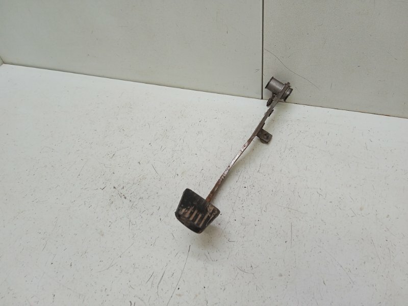 Б/У Шевроле Авео Т250 Педаль сцепления Chevrolet Aveo 2007 T250 201911 GENERAL MOTORS арт. 96473952