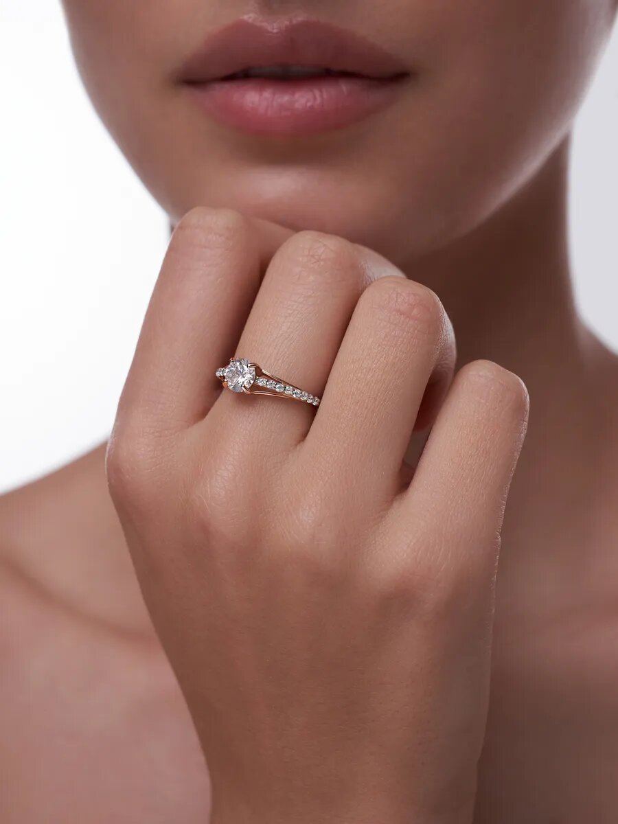 Кольцо помолвочное, серебро, 925 проба, золочение, фианит