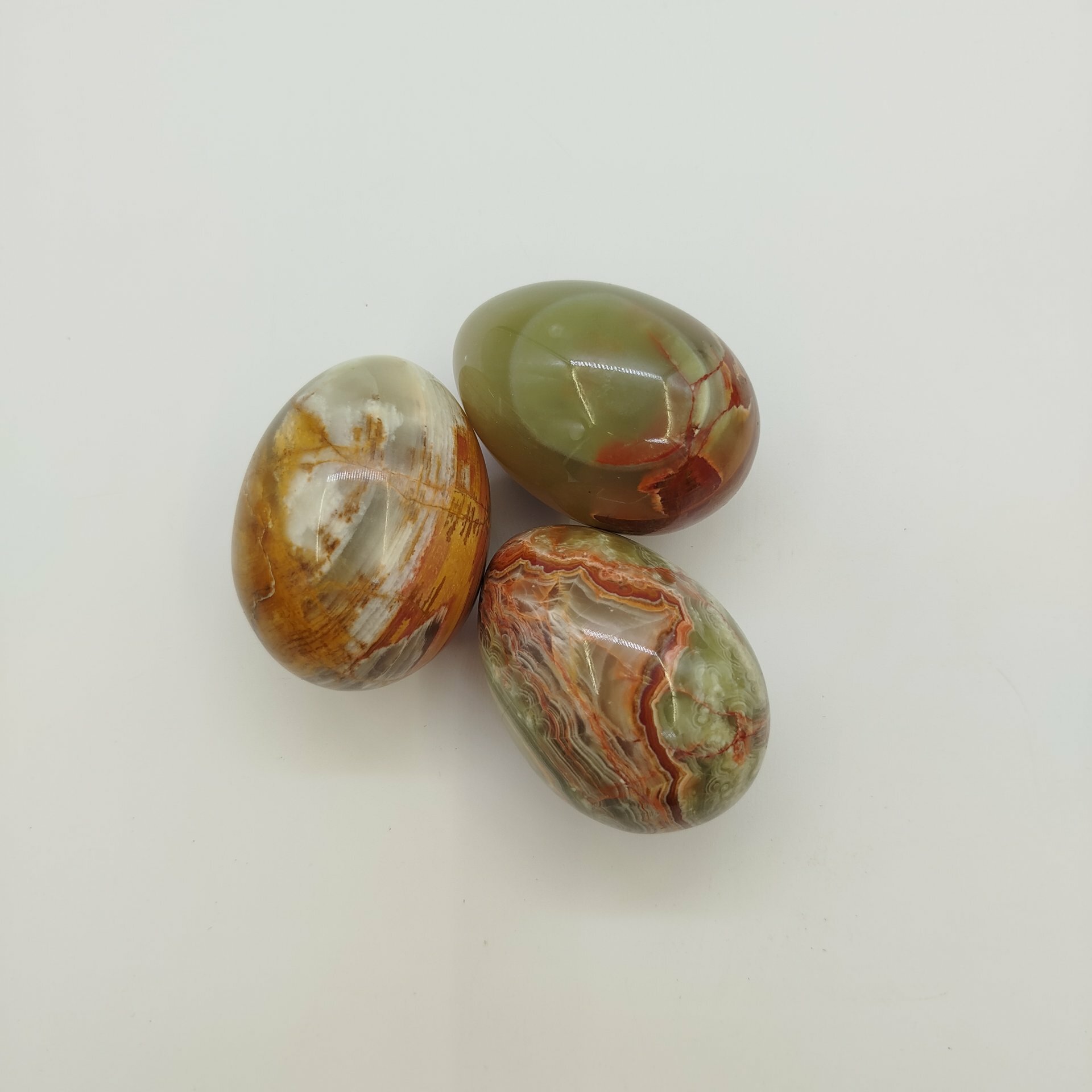 Набор из трех статуэток в виде яйца, натуральный камень, Азия, 2000-2010 гг.