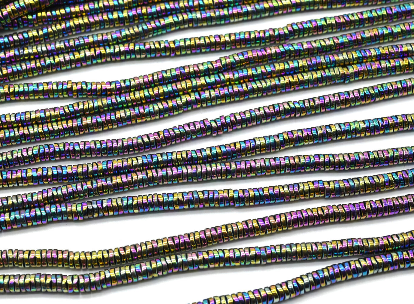 Бусины из гематита диск 4*1,2мм цв. хамелеон, 38см, 280 бусин .