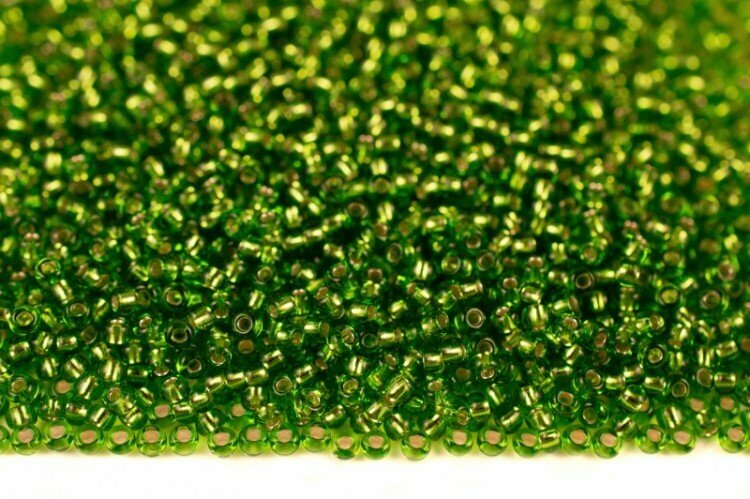 Бисер чешский PRECIOSA круглый 10/0 57430 салатовый, серебряная линия внутри, 20 грамм