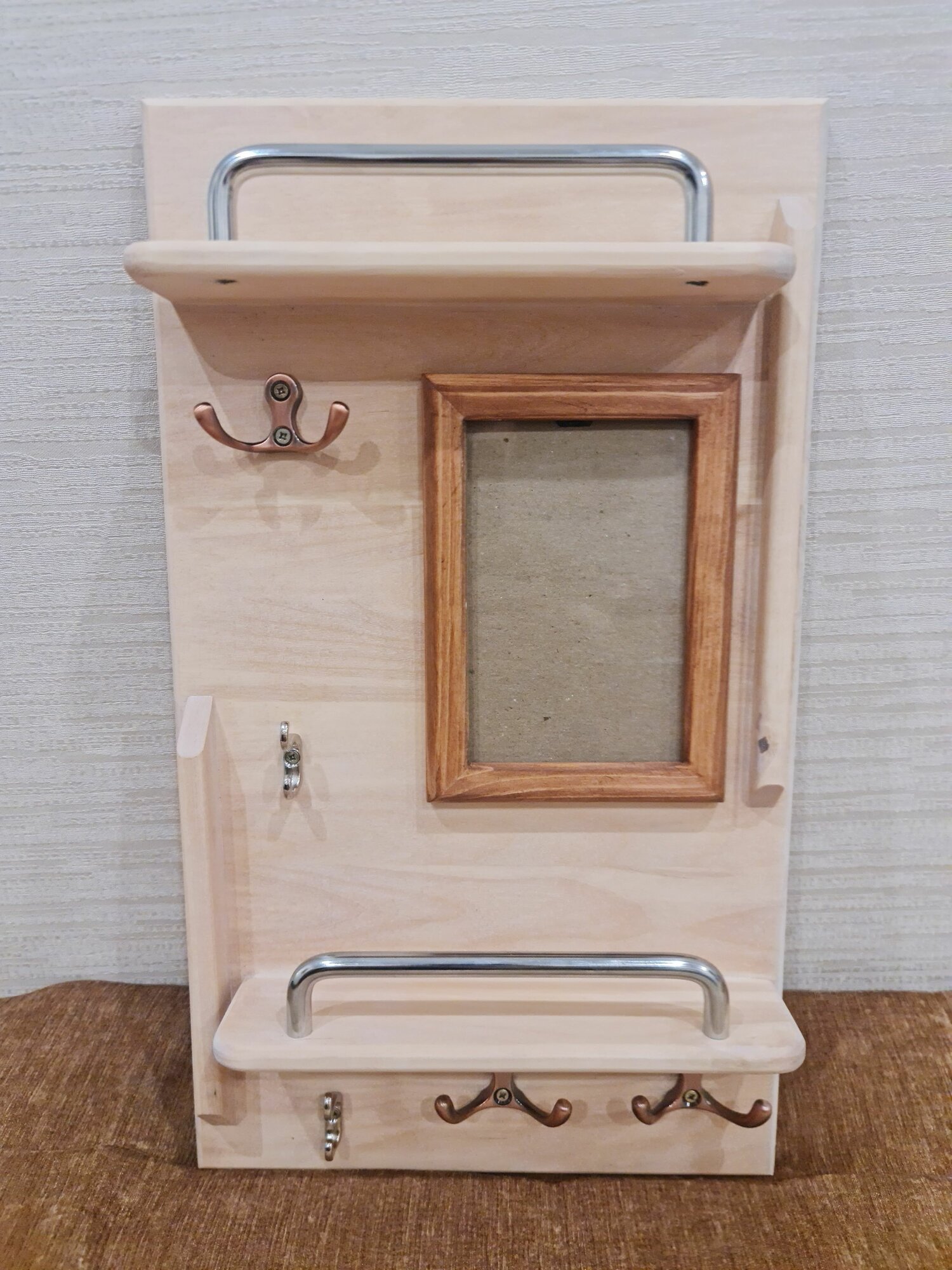 Ключница из березы с фоторамкой А6 10х15 из сосны