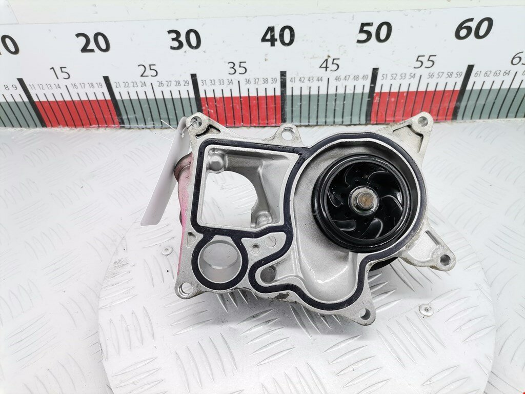 Насос водяной (помпа) BMW 5-Series (F07/F10/F11/F18) 11518516205 арт. 1749409