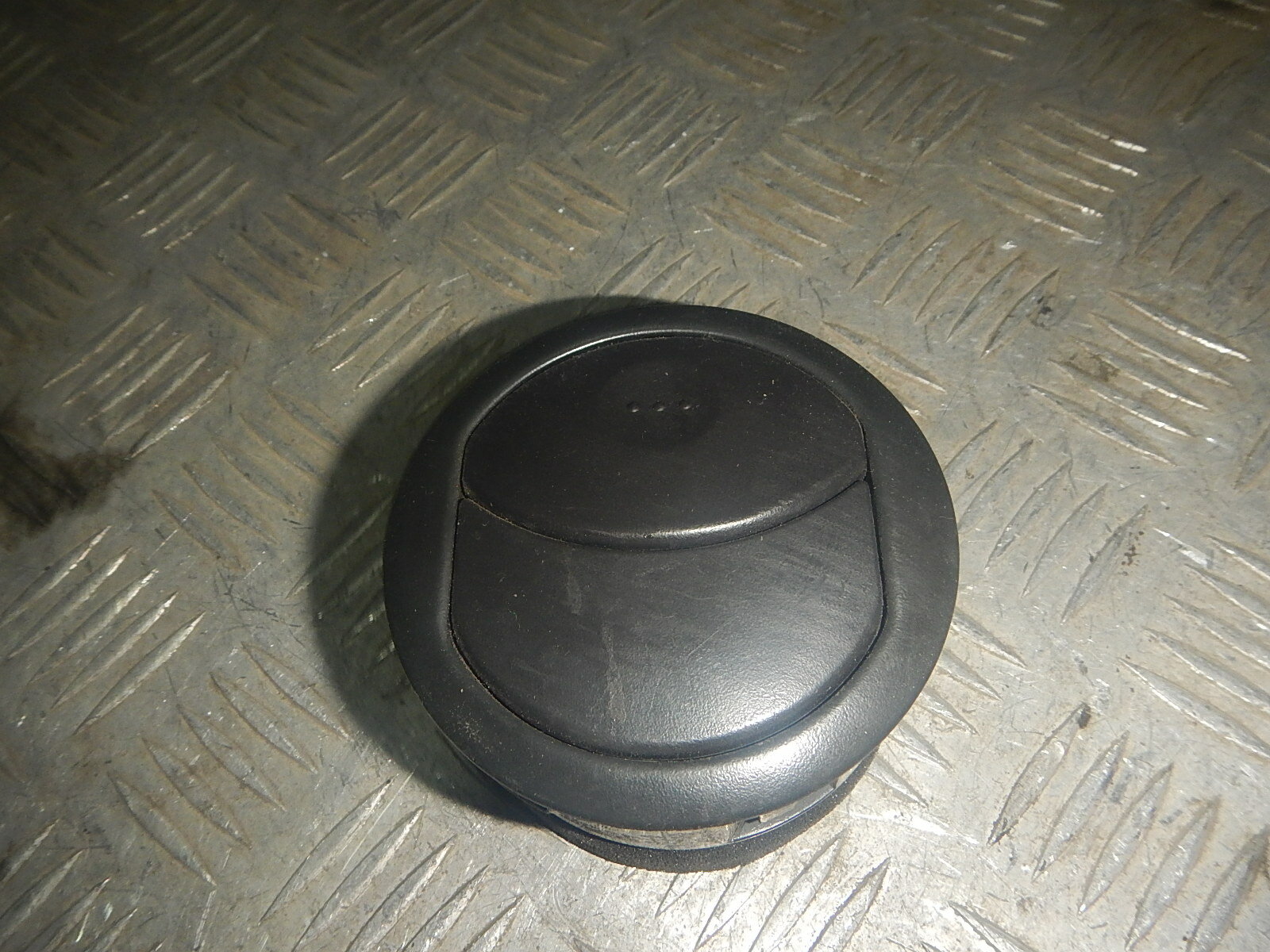 Б/У Дефлектор воздушный, Chevrolet (Шевроле)-AVEO T250 SDN (05-11) CHEVROLET AVEO T250 SDN (05-11) Без повреждений. 3393...