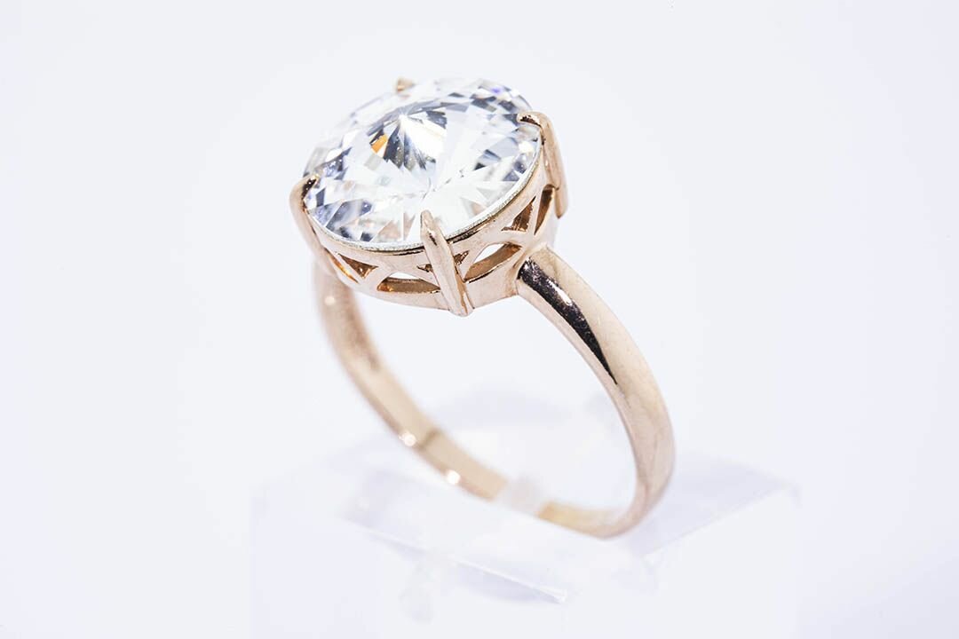 Кольцо тонкое, серебро, 925 проба, кристаллы Swarovski