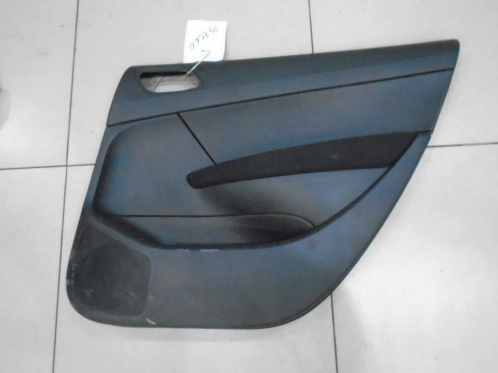 Обшивка двери задней правой от Peugeot 308 2007-2013