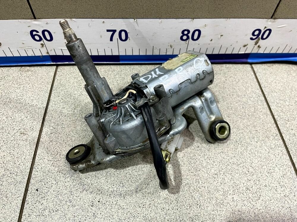 Моторчик стеклоочистителя задний Nissan Primera