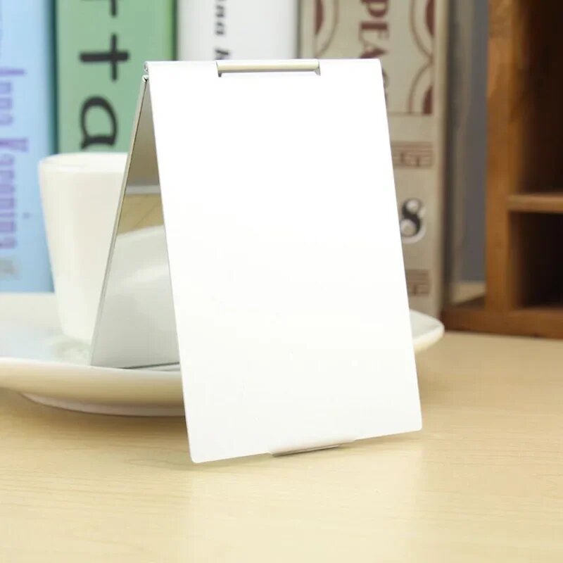 Складное зеркало карманное серебристое 8.2x5cm