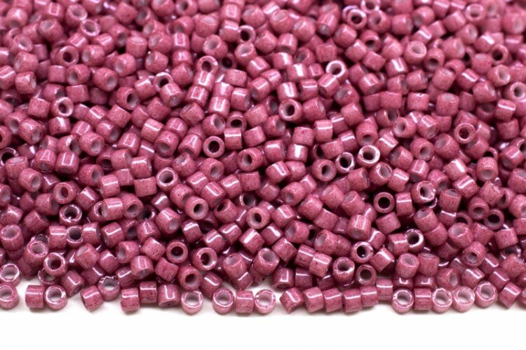 Бисер японский MIYUKI Delica цилиндр 11/0 DB-1376 вино, непрозрачный, 5 грамм
