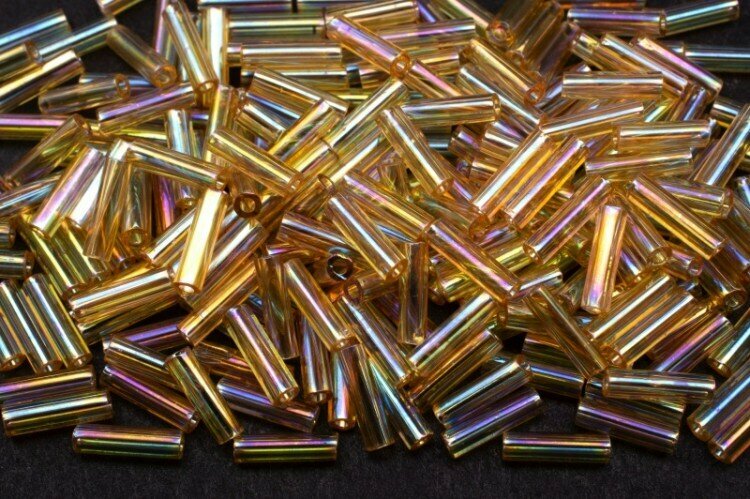 Бисер японский Miyuki Bugle стеклярус 6мм #0251 светлый топаз, радужный прозрачный, 10 грамм