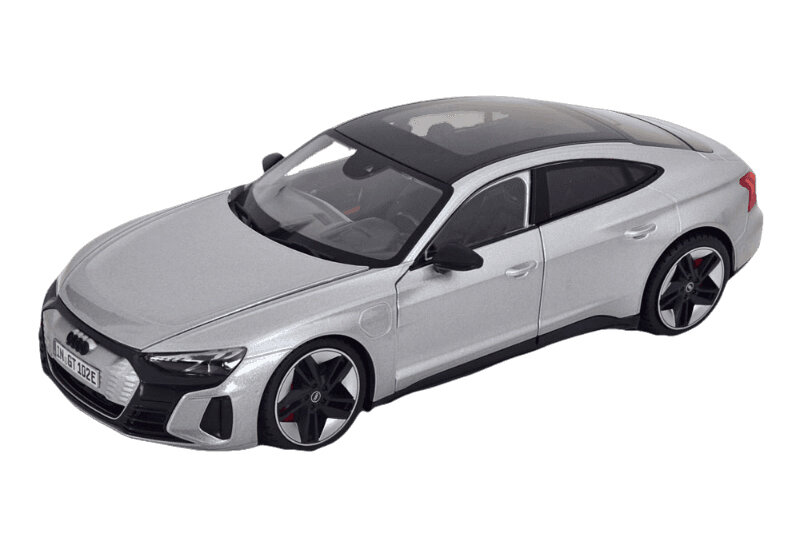 Модель коллекционная BBURAGO Audi rs e-tron gt 2022 silver / ауди етрон