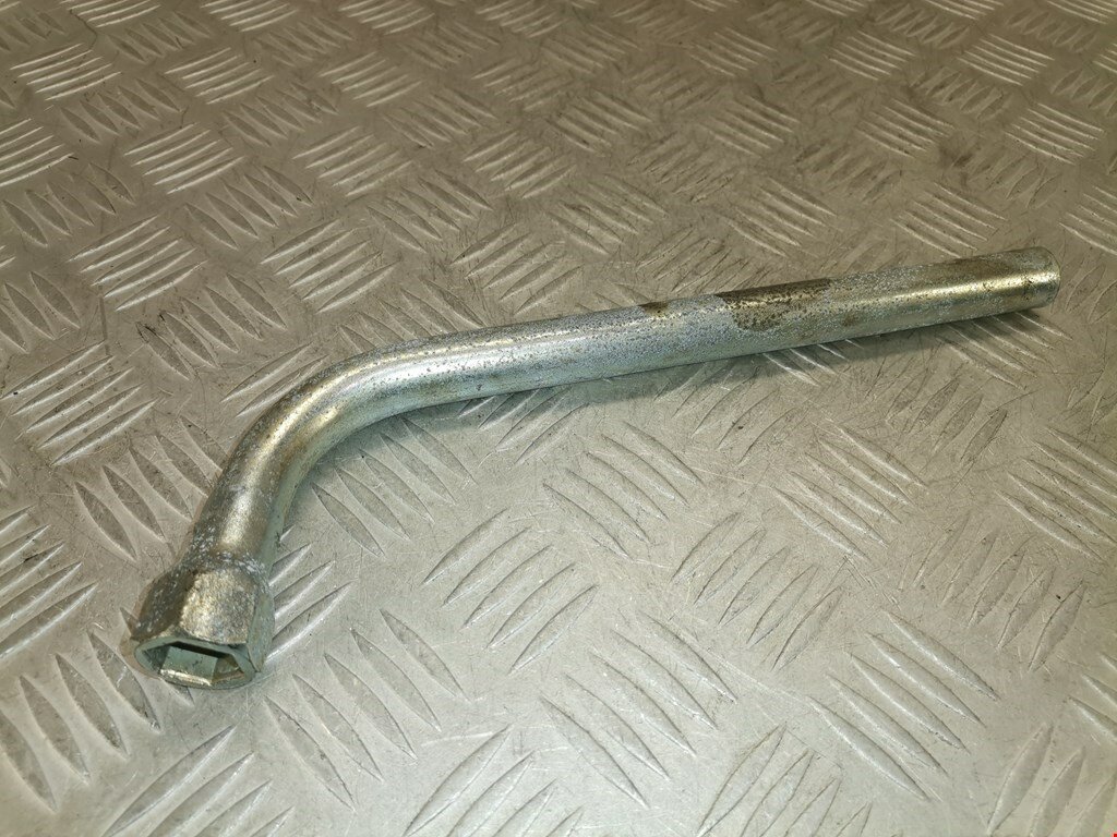 Ключ баллонный Alfa Romeo 156 (932) 14533431 арт. 988135