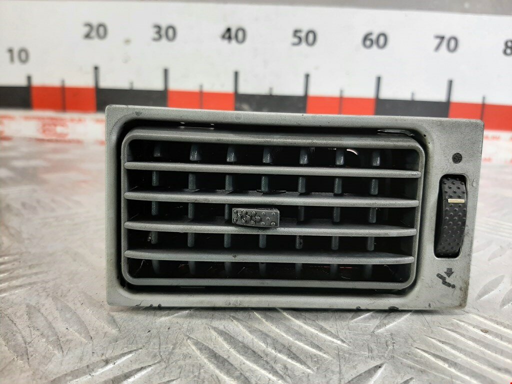 Дефлектор обдува салона Iveco EuroCargo 2 500385860 арт. 878751
