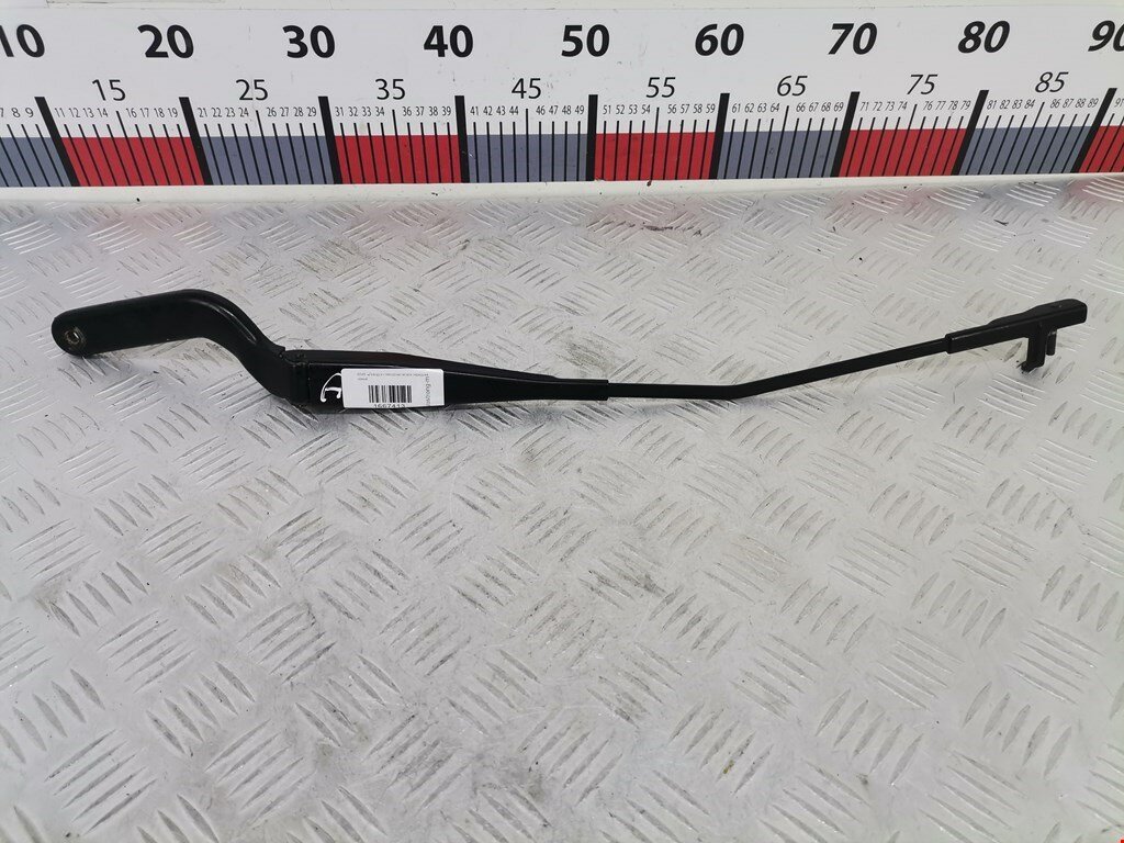 Поводок стеклоочистителя передний левый Ford C-MAX 1 3M5117526AA арт. 1667413