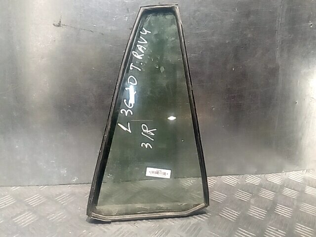 Стекло двери задней правой (форточка) Toyota Rav4 2 6818842020 арт. 433769