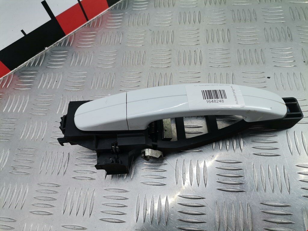 Ручка двери наружная задняя левая Ford C-MAX 2 3M51R224A37 арт. 1648248