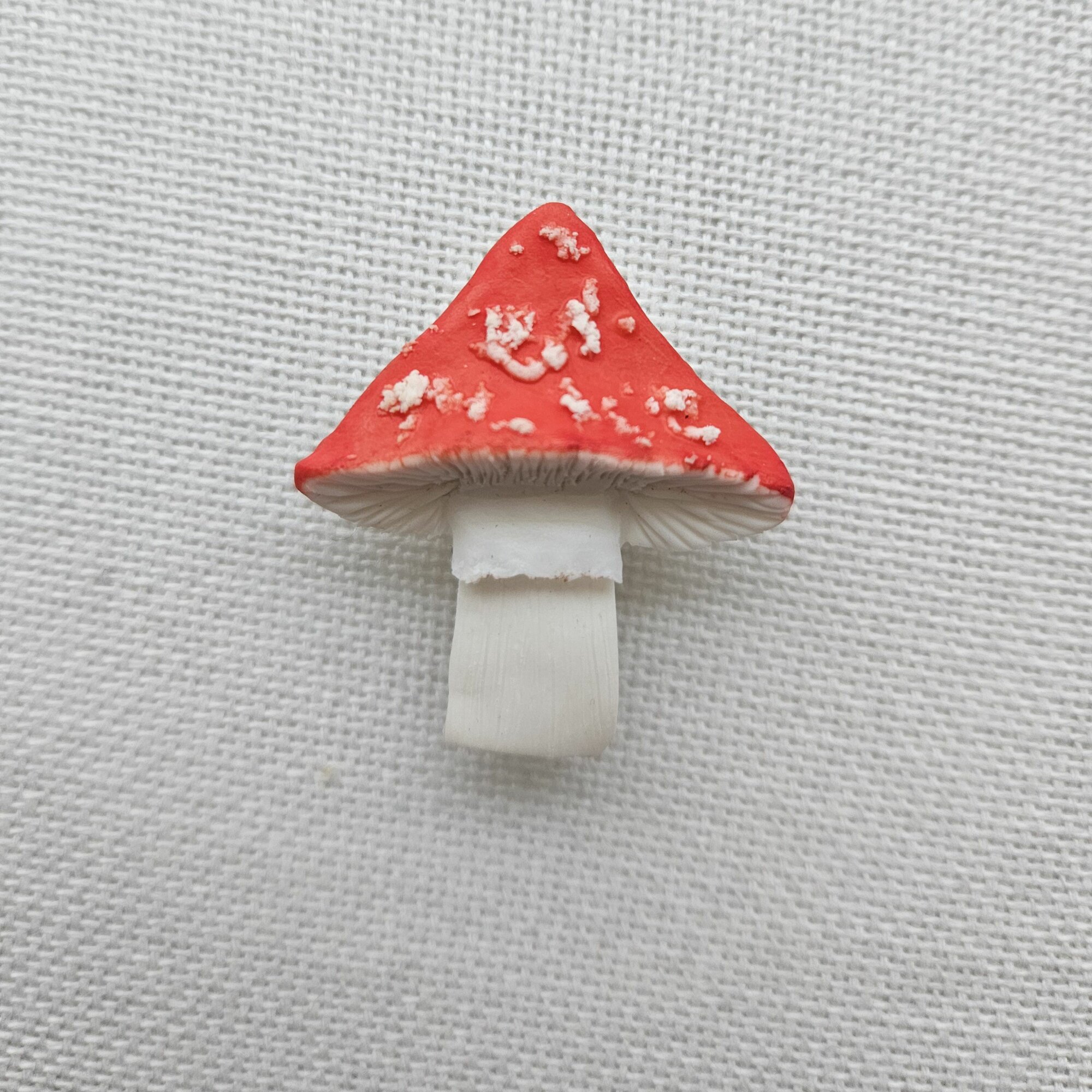 Игольница-магнит/магнитный держатель "Мухомор"