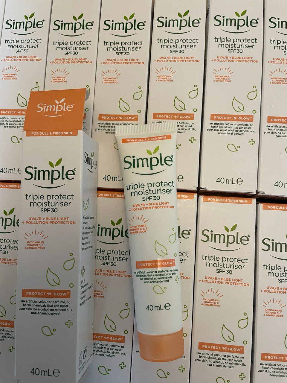 Увлажняющий крем Simple Triple Protection