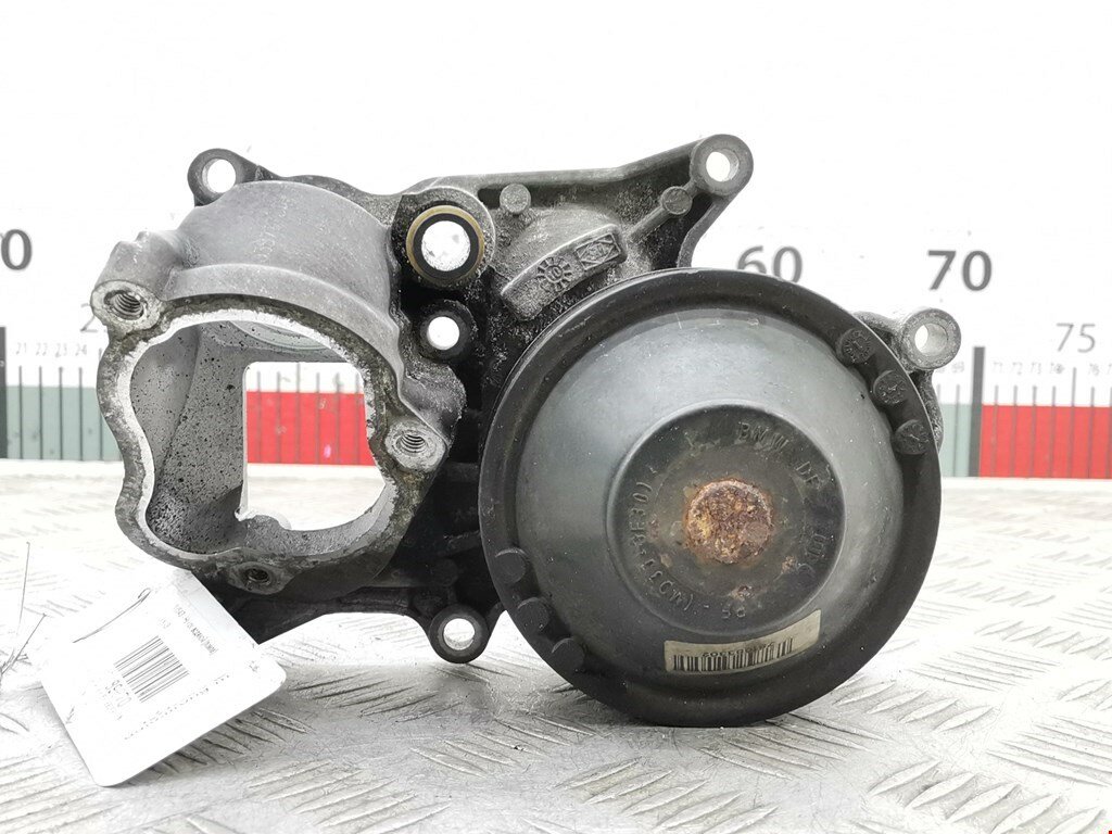 Насос водяной (помпа) BMW 3-Series (E90/E91/E92/E93) 11517810833 арт. 2189670