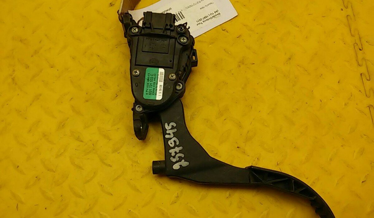 Педаль газа Octavia Tour (A4 1U-) Skoda 6Q1721503C