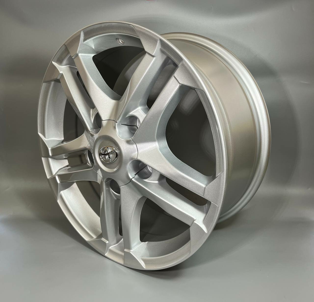 Автодиск 8*18 5*150 ET45 d110.2 232 FR