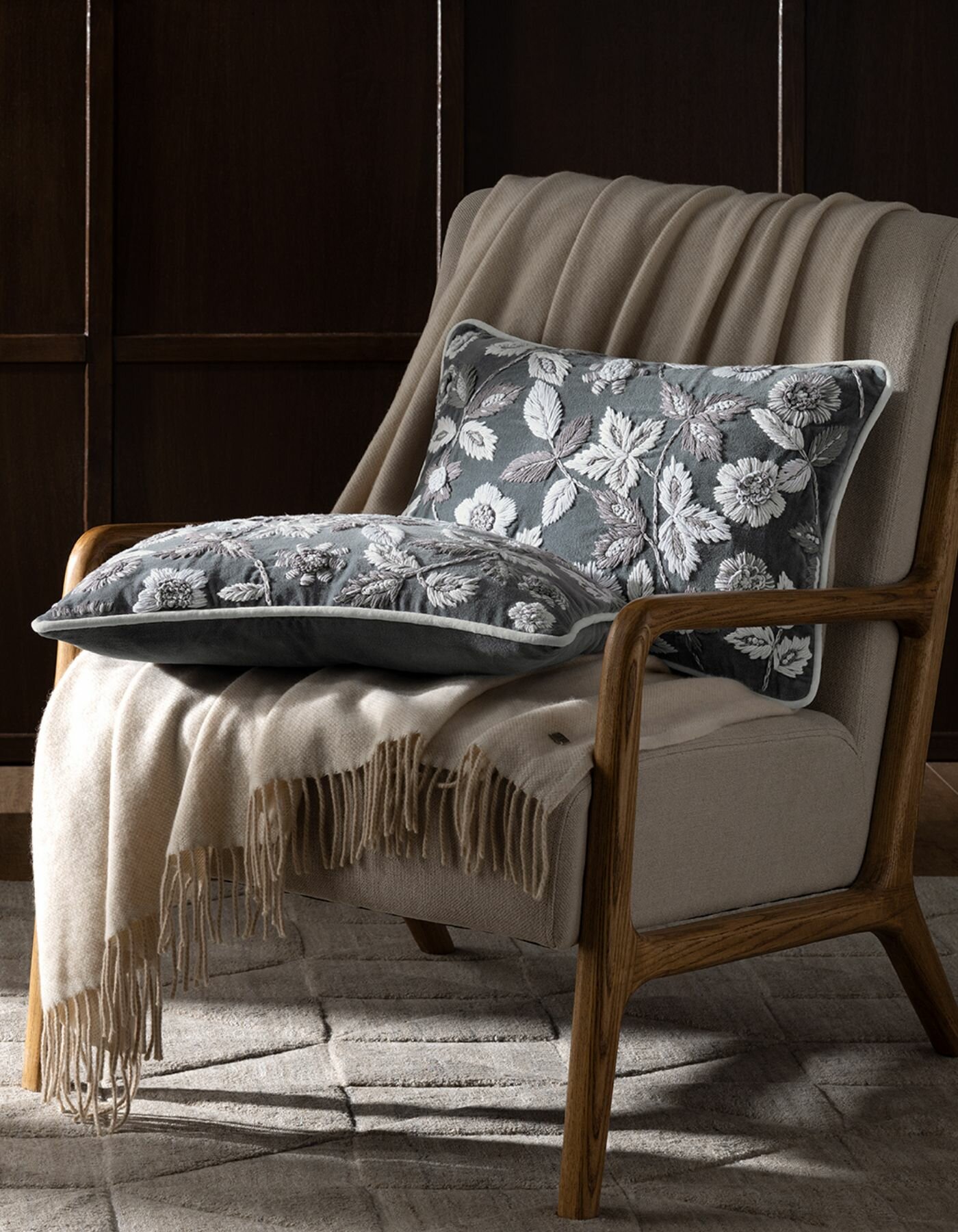 Togas Подушка декоративная "Феретта" бархат, 35x50, серая