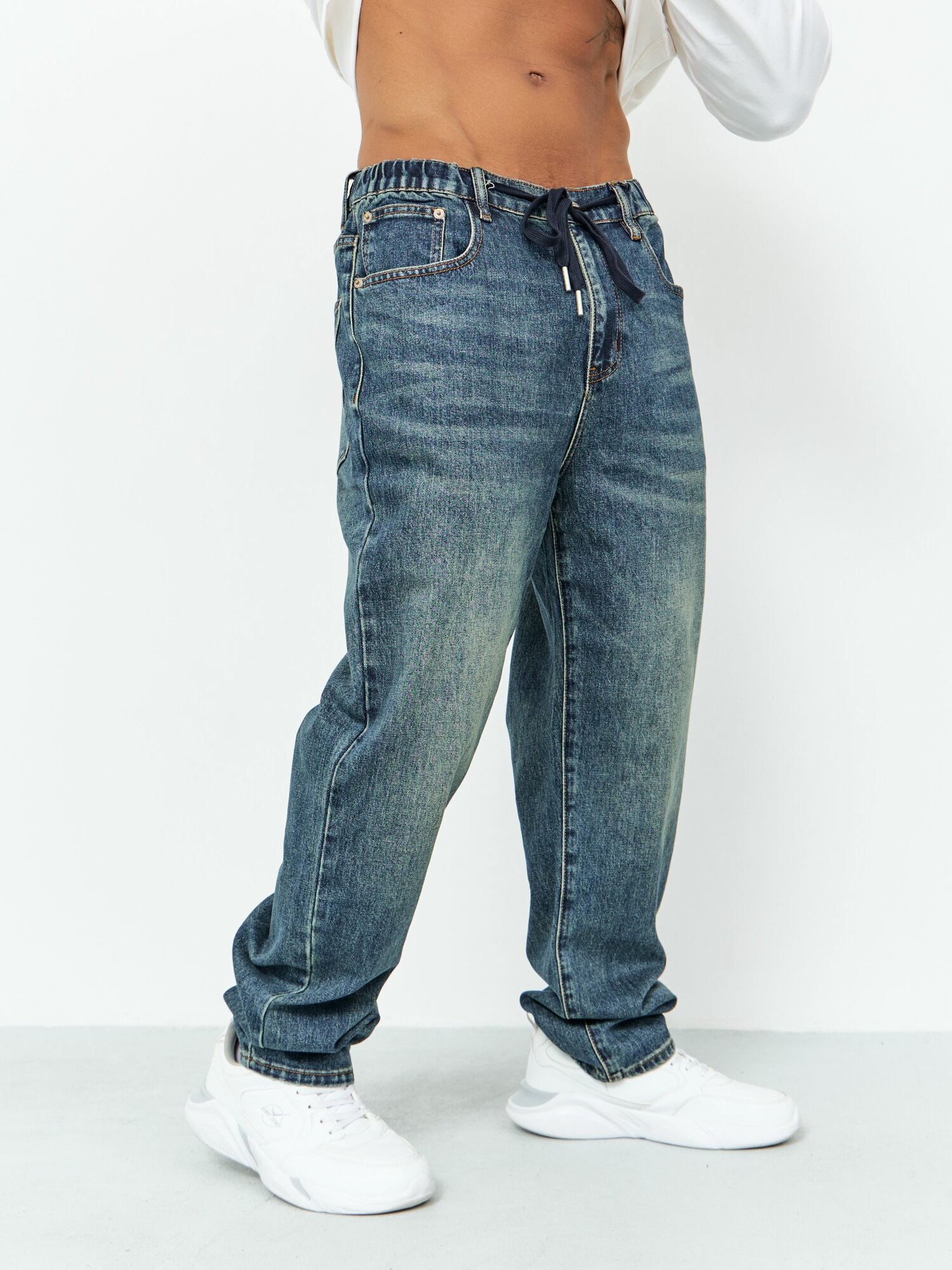 Джинсы бананы 