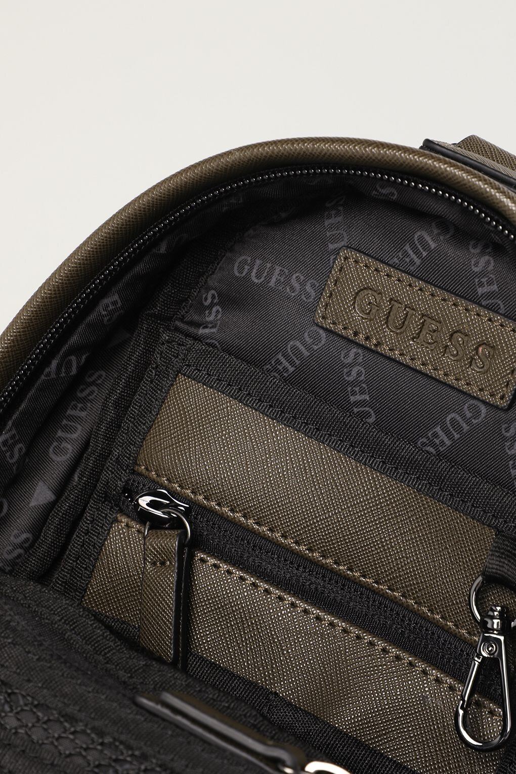 Сумка кросс-боди GUESS, зеленый — фото 1